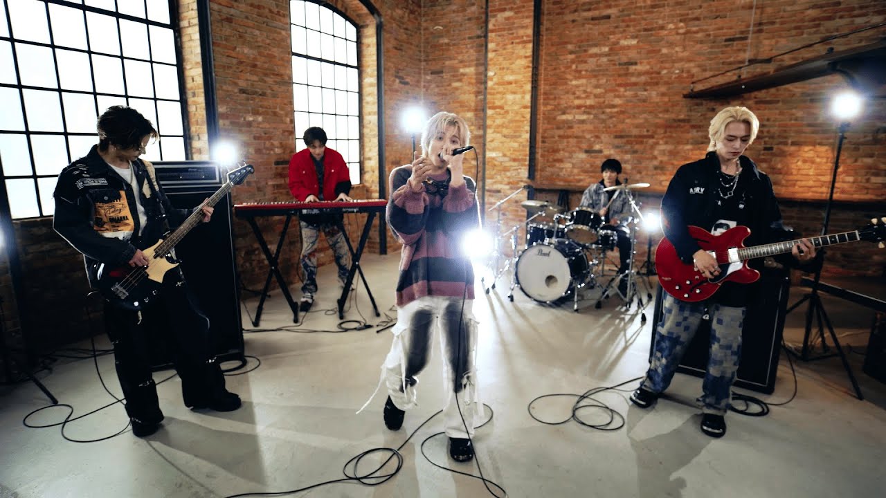 JAXX/JAXX「Mayday (JAXX/JAXX ver.)」Music Video - YouTube