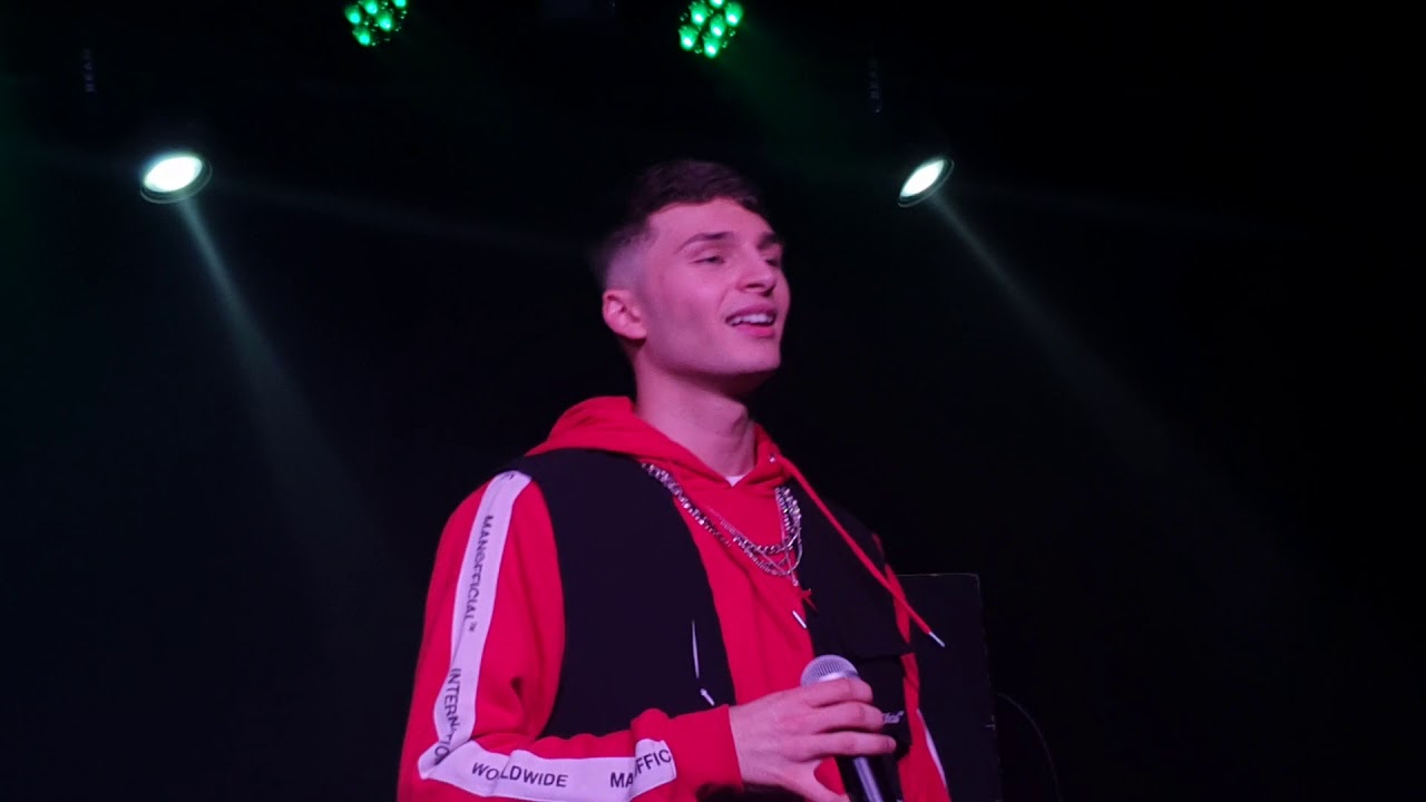 United vibe-Miss that me Nuneaton boyband tour - YouTube