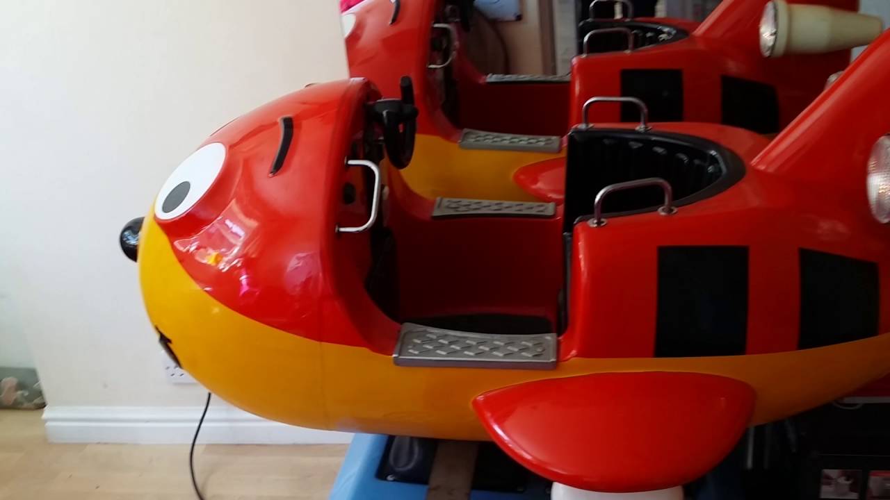 Jimbo and the Jetset Kiddie / Kiddy Coin Ride - YouTube