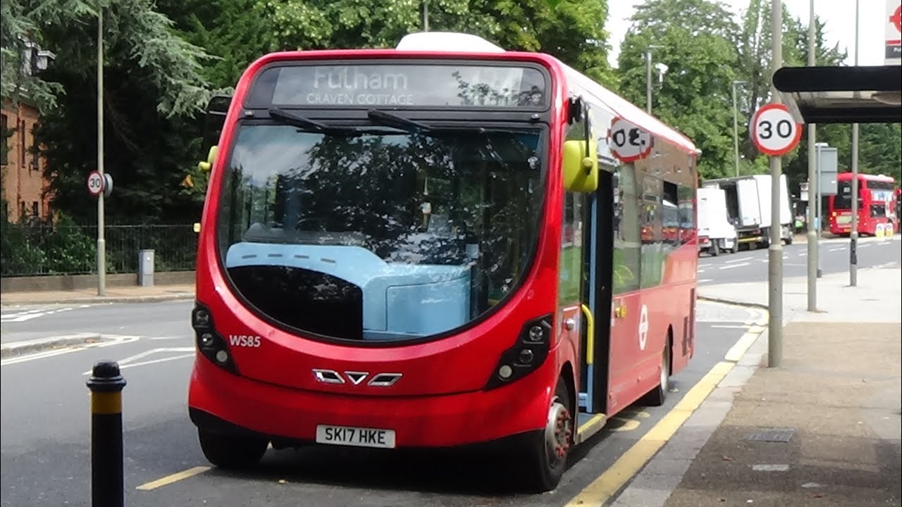 (FRV) London General Route 424: Putney Heath - Fulham, Craven Cottage ...
