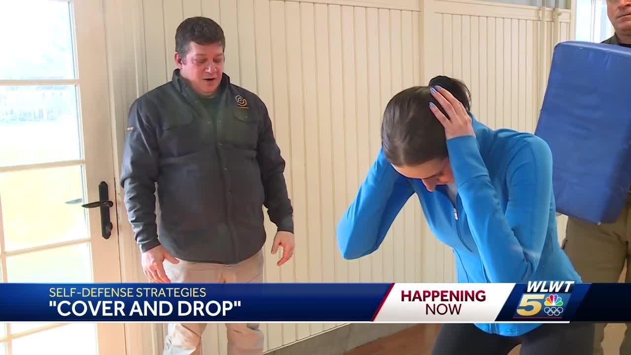 Experts provide self-defense tips when facing an attack - YouTube