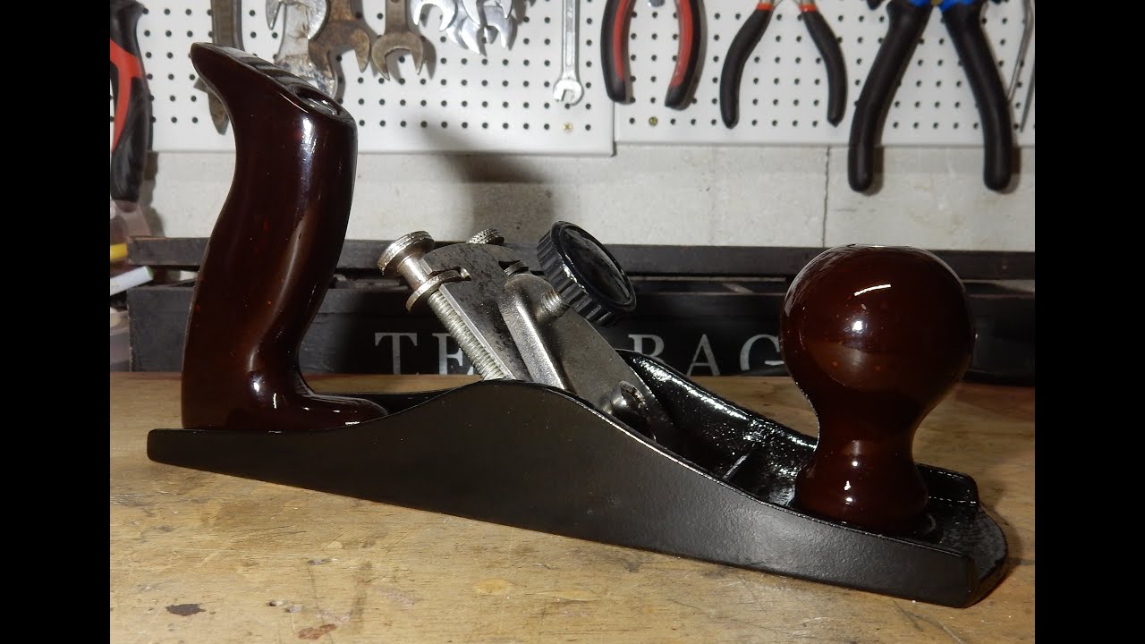 Old rusty hand plane restoration (short verison) - YouTube