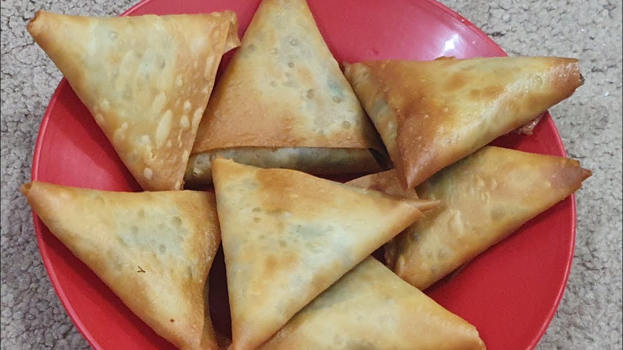 Veg samosa||Mumbai Style Veg Samosa||वेजिटेबल समोसा|| - YouTube
