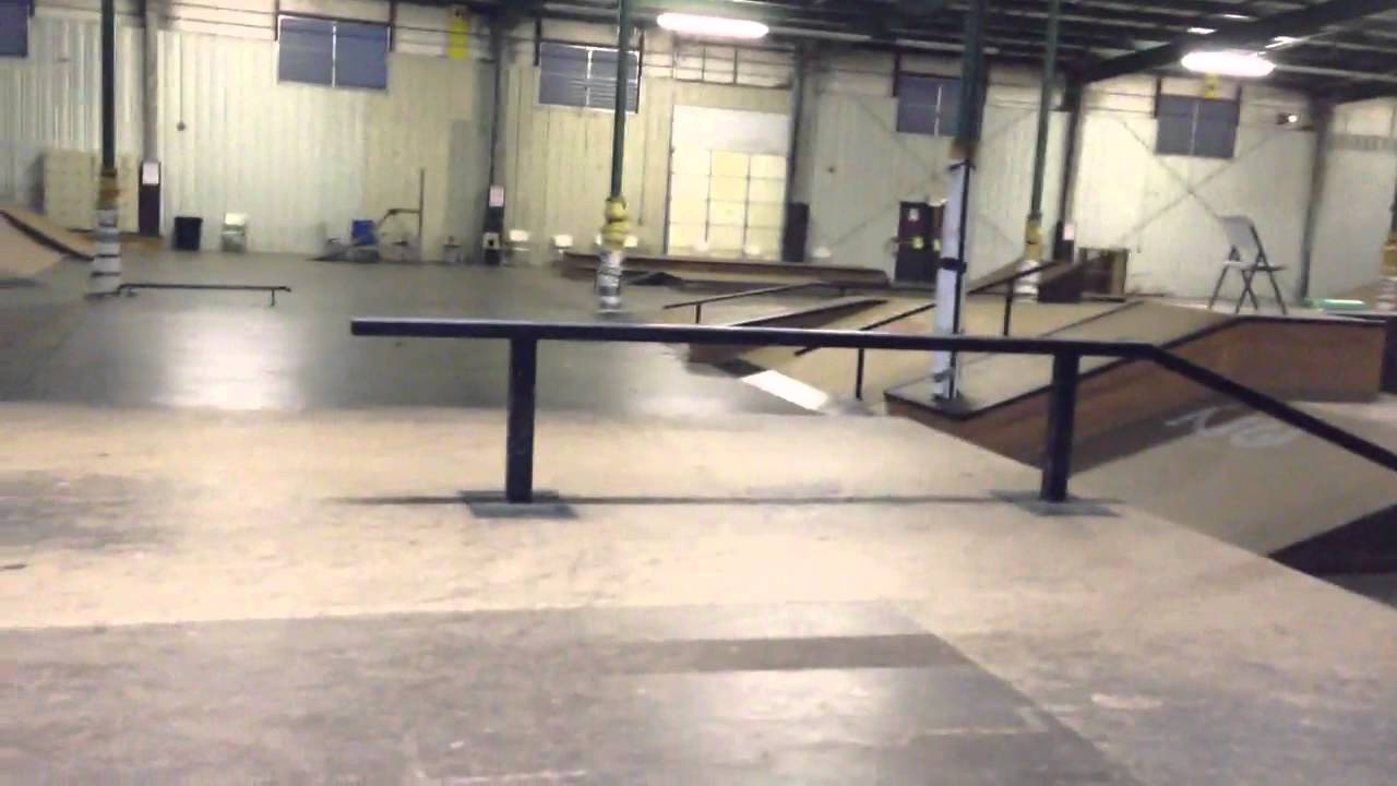Kick flip Front Board on a Flat Bar - YouTube