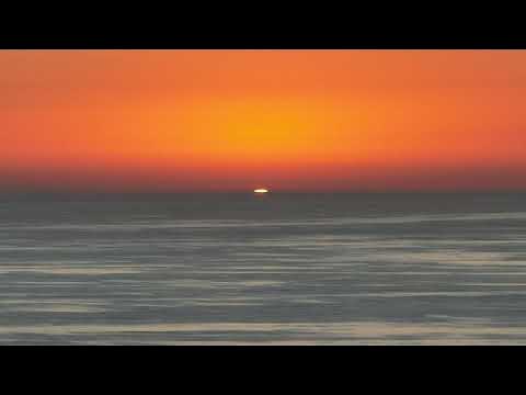 sunsets with green flashes - YouTube