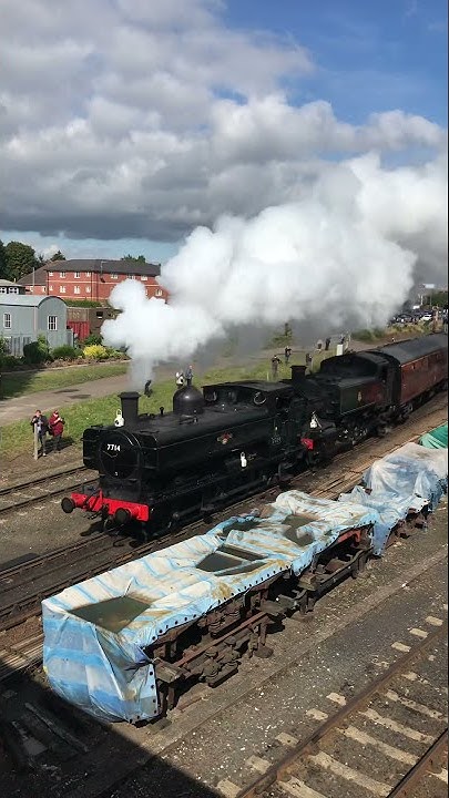 GWR 5700 Class 7714 & 1500 Class 1501 departing Kidderminster Town ...