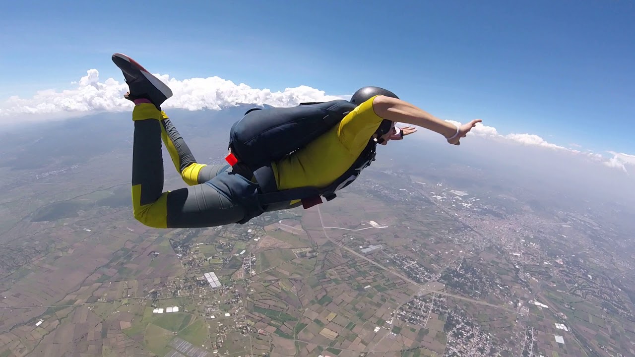 Volando ando - YouTube