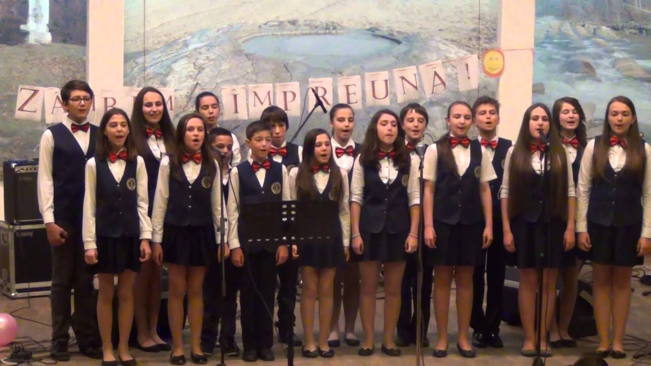 CORUL "ARMONIA" DE LA SCOALA GIMNAZIALA NR.11 BUZAU - YouTube