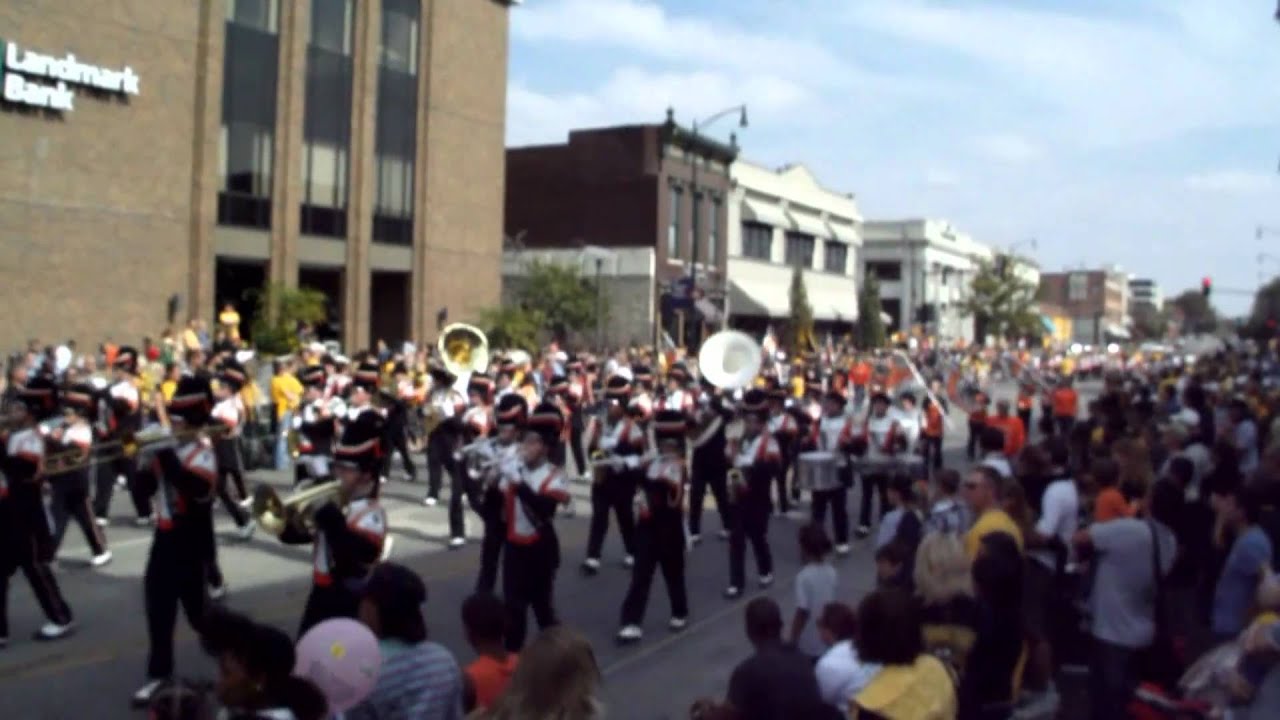MU.Homecoming Parade 2010 HD.wmv - YouTube