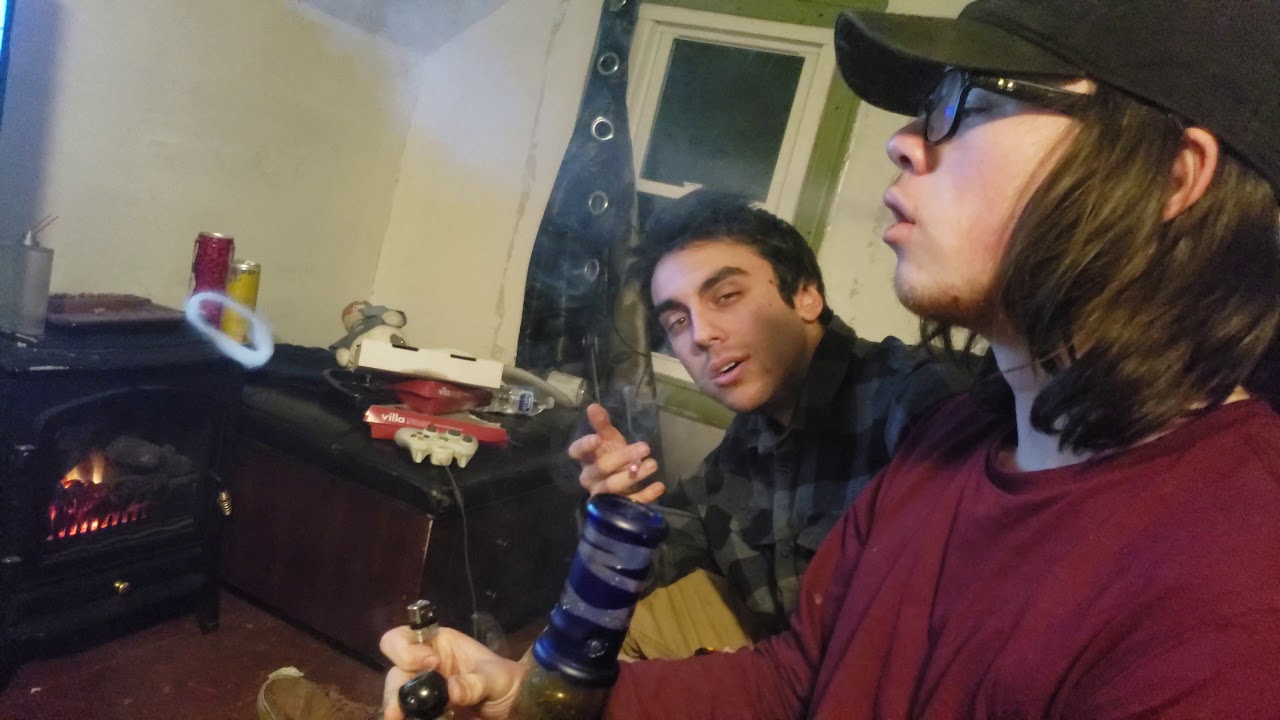 Some FAT Bong Rips v2 - YouTube