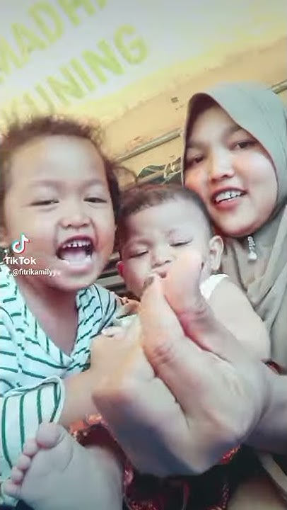 Viral video tiktok bocah harta dan tahta - YouTube