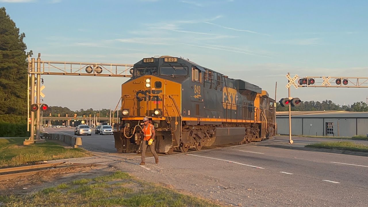 Short Chase of CSX L632 Quarry Run - YouTube