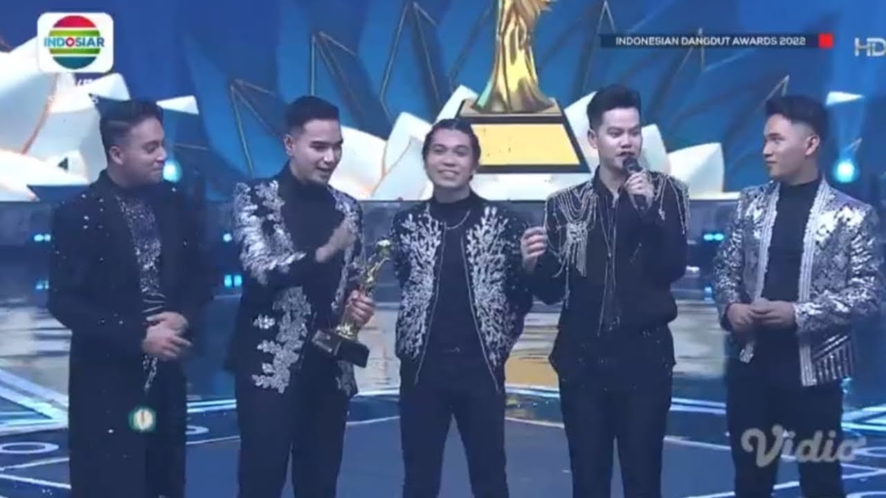 Live streaming..!! Direktur Indosiar senang dengan peraihan jd eleven ...