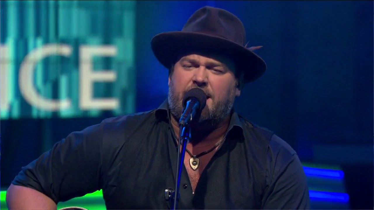 Country singer Lee Brice performs 'Boy' on Good Day LA - YouTube