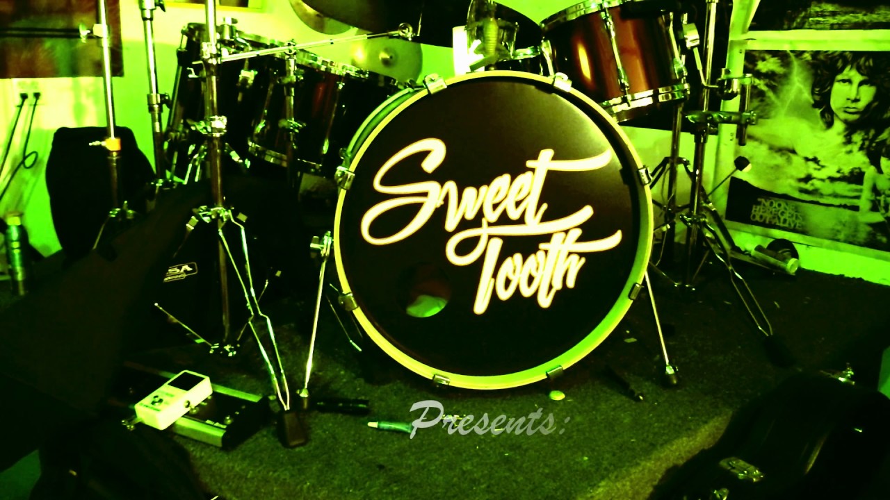 Sweet Tooth - Lion Heart - YouTube