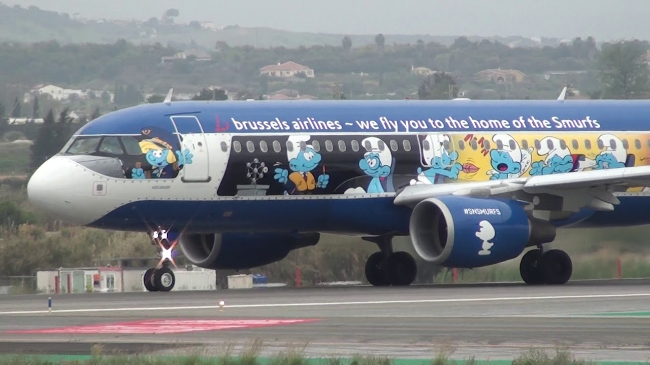 THE SMURFS LIVERY Brussels Airlines Airbus 320 OO-SND Take Off Malaga ...