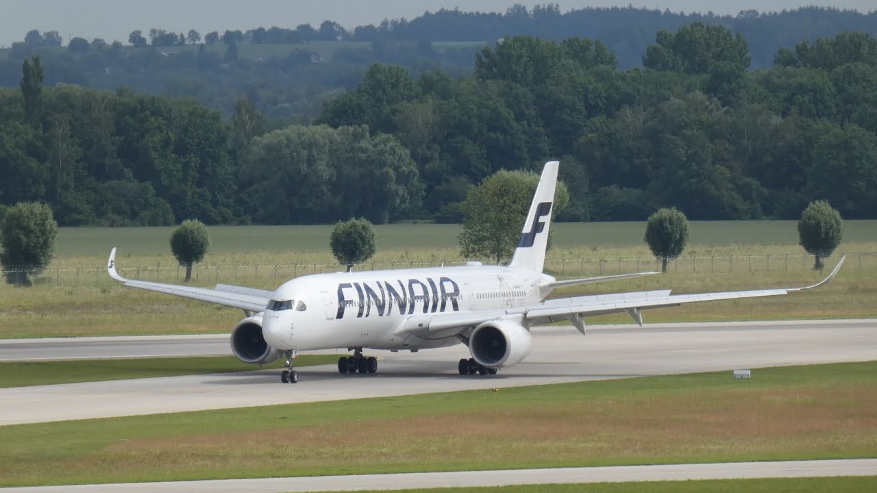 Finnair A350 Moomin livery landing at Munich Airport. - YouTube