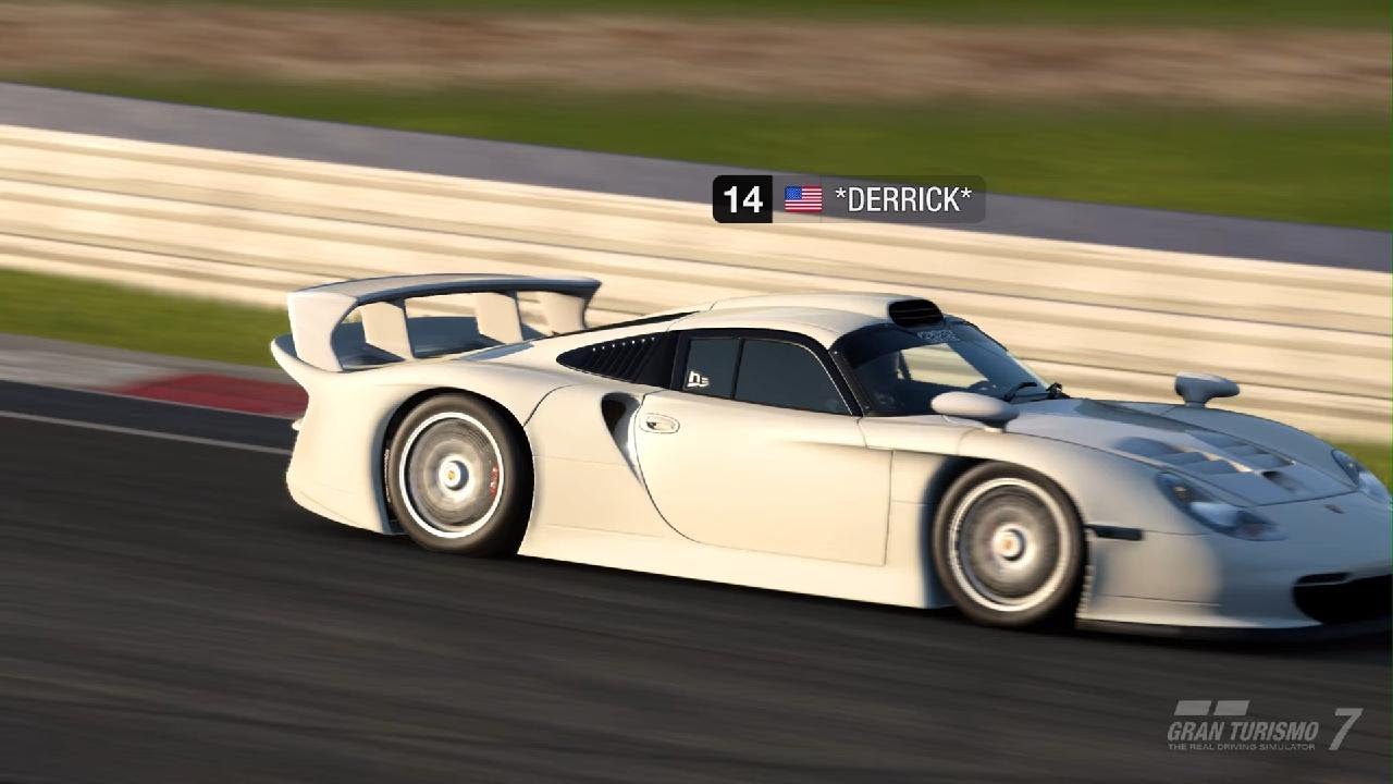 The Porsche 911 GT1 Strassenversion at the Kyoto Track in Gran Turismo ...