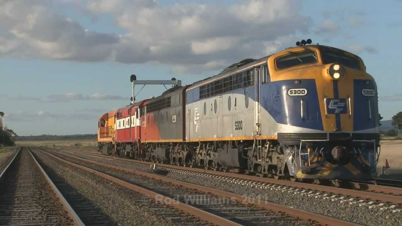 Colourful locomotive transfer : Australian Trains - YouTube