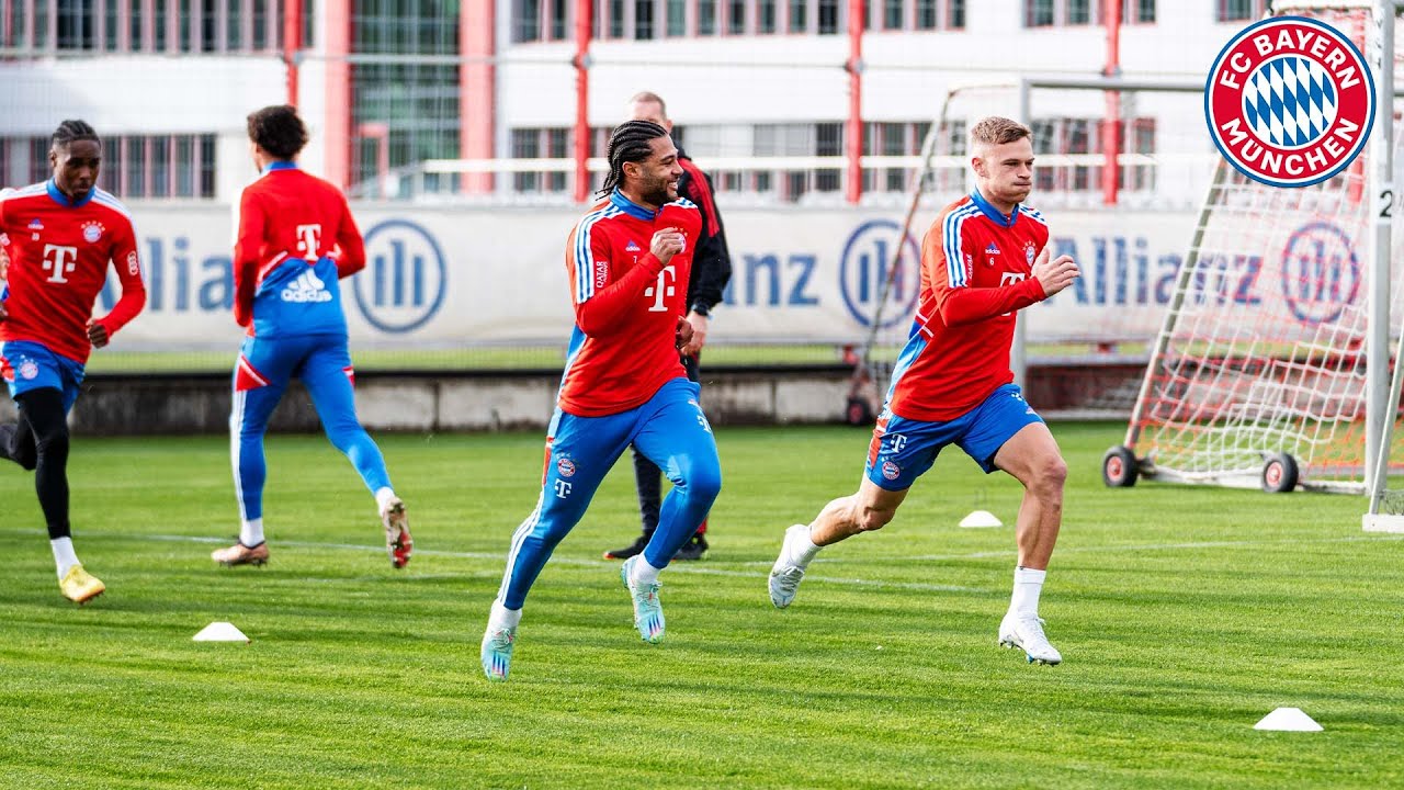 Zurück aus der Winterpause: Öffentliches Training des FC Bayern München ...