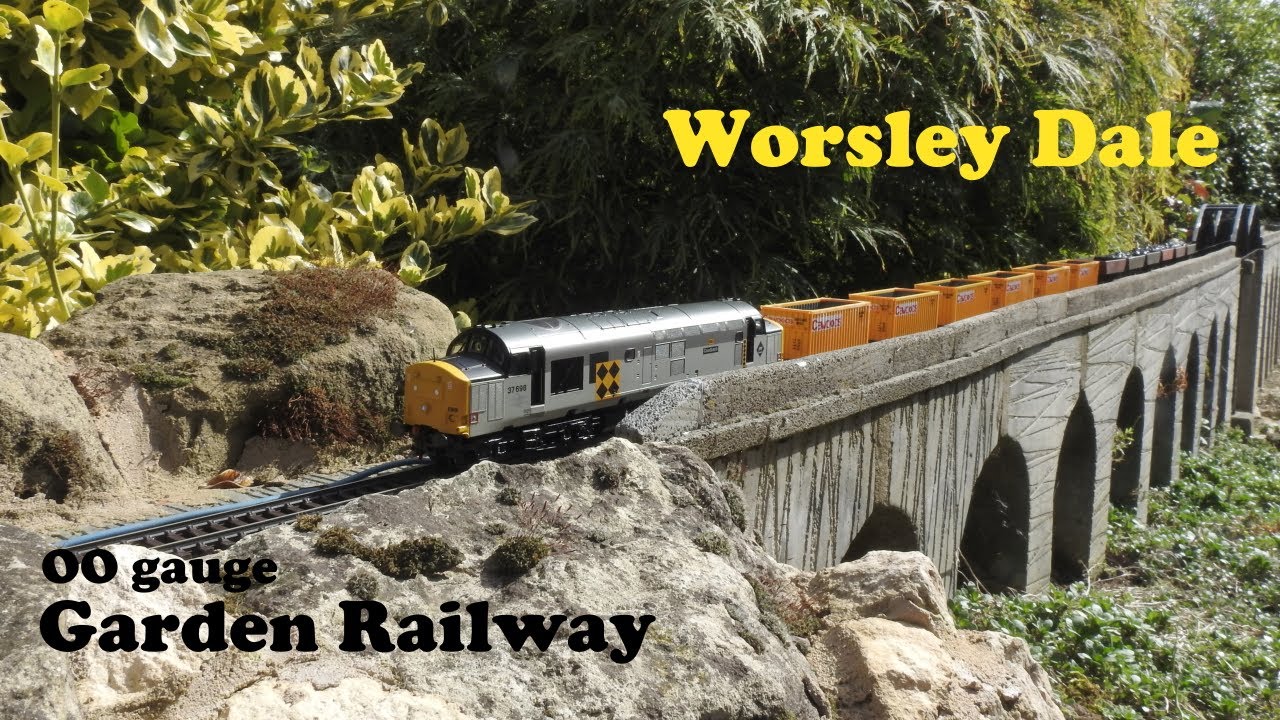 40 - Worsley Dale OO gauge Garden Railway - Inside Out - YouTube