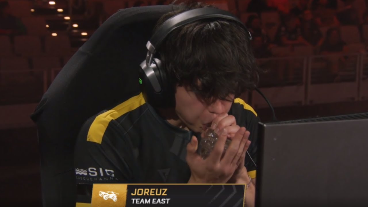 Joreuz Needs to Stay Hydrated - YouTube
