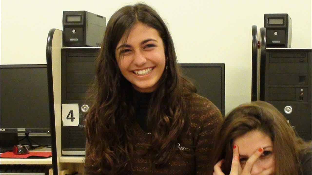 Maria Francesca LA LUCINA di Antonio Moresco - YouTube