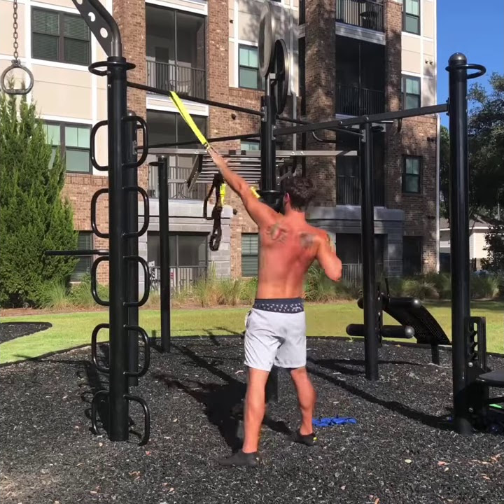 The Single Arm TRX Row with Rotation - YouTube