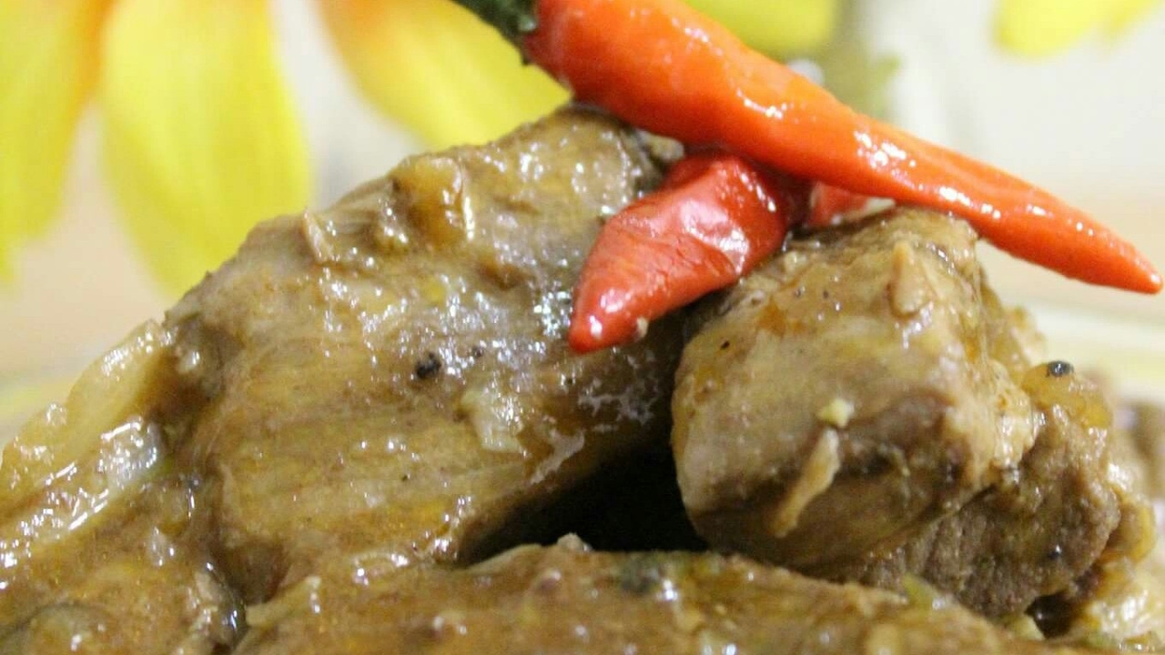 Caldereta / Kaldereta Recipe - YouTube