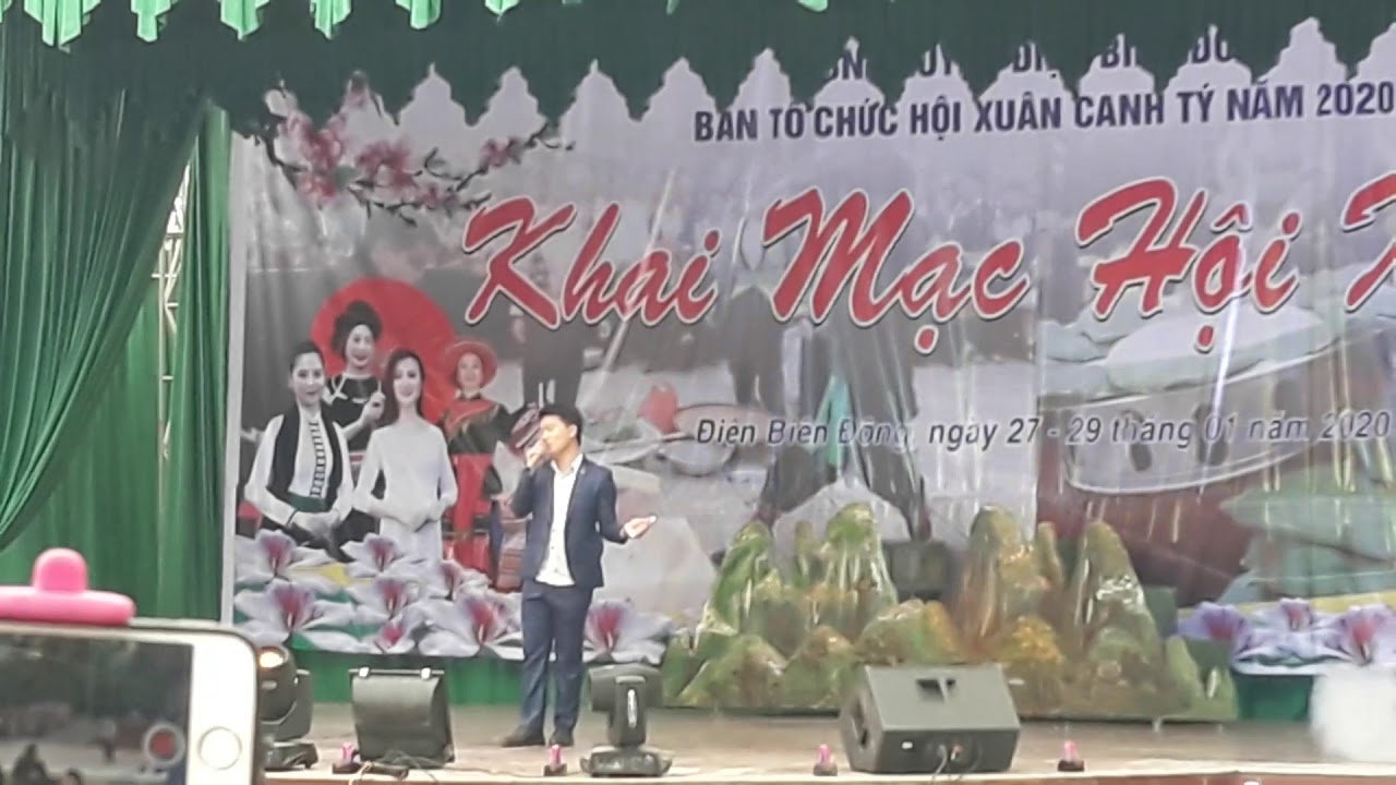 Mang vaj hu nkauj nyab laj - YouTube
