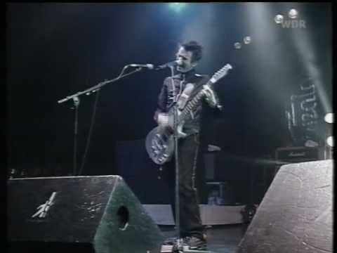 Muse - Hyper Music Dusseldorf 2001 - YouTube