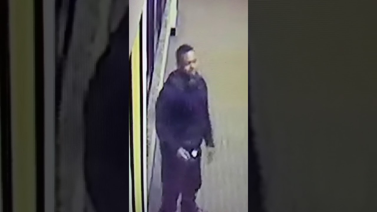 Guy in black jumpsuit is One of the nesbitts daughters Babydad! - YouTube