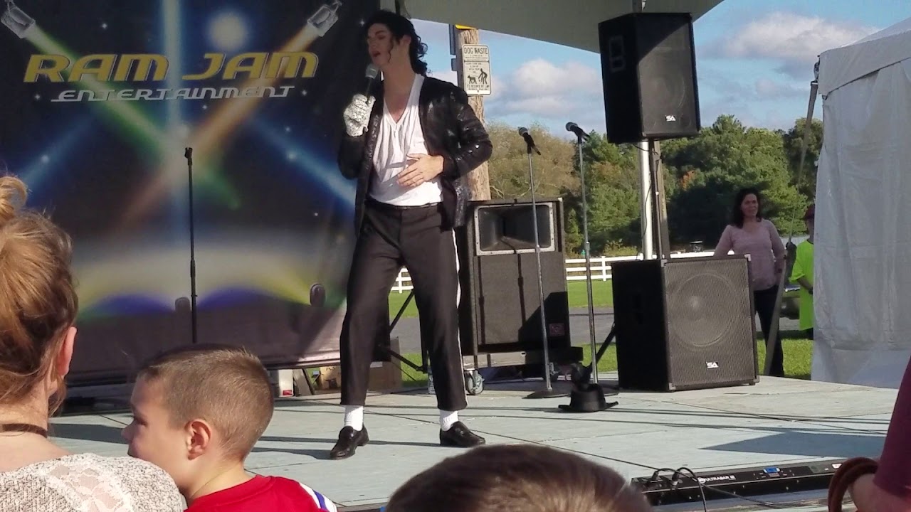 Zac Richards as Michael Jackson - YouTube