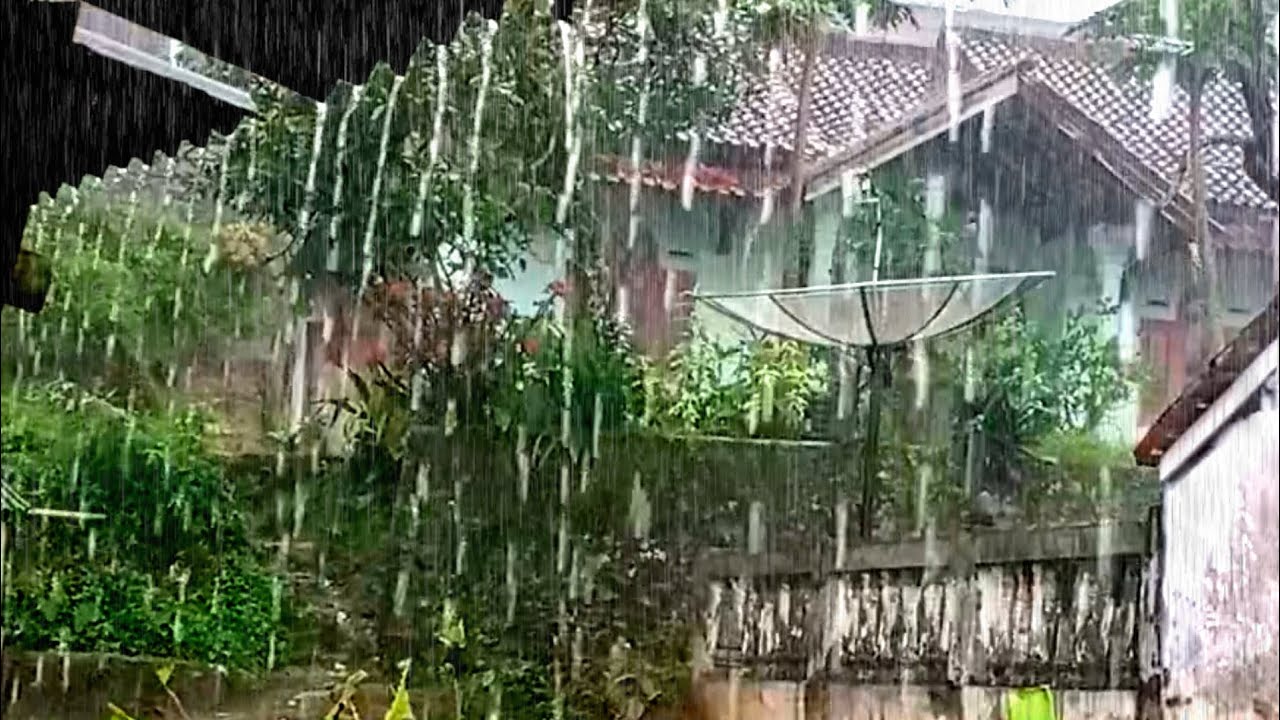 Heavy rain makes me fall asleep faster and can relieve insomnia, - YouTube