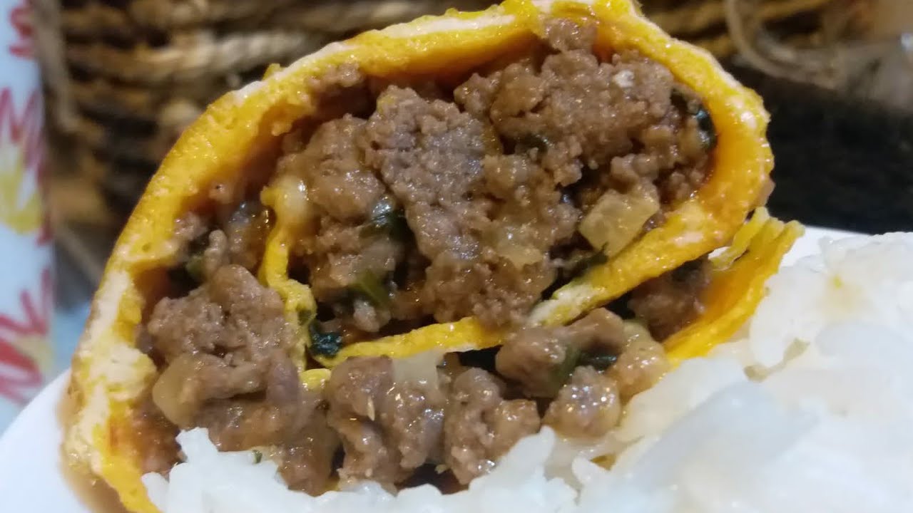 Ground beef mozzarella wrap with egg - YouTube