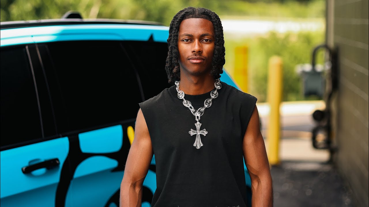 DAY IN THE LIFE OF A 24 YEAR OLD TRACKHAWK OWNER - YouTube