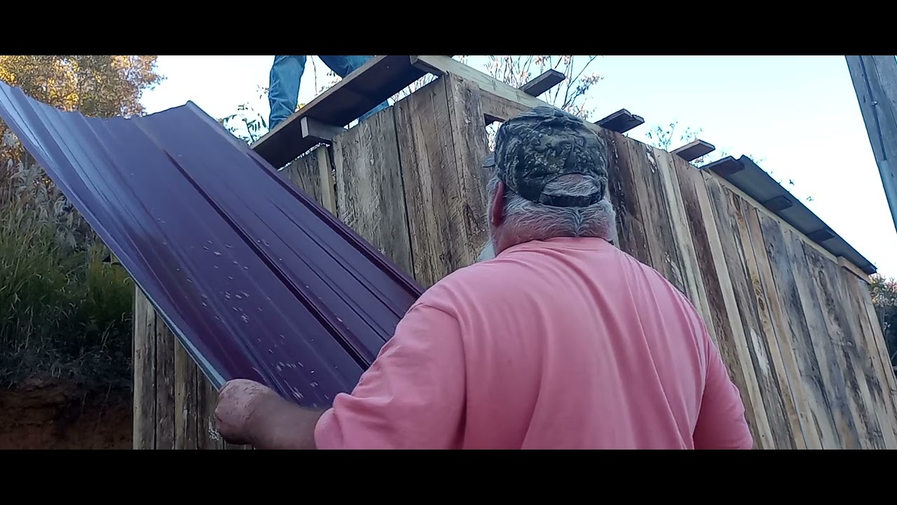 getting the roof finished on the curing/ freezer house - YouTube