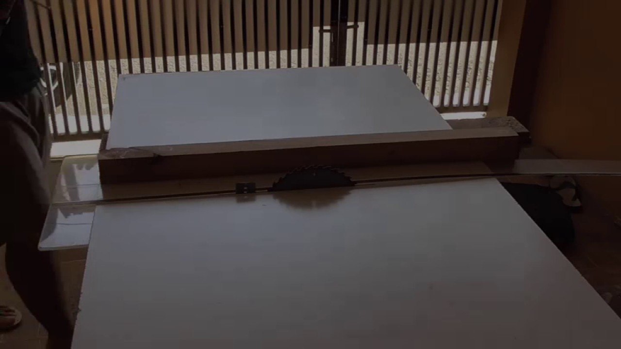 Table saw DIY with riving knife - YouTube