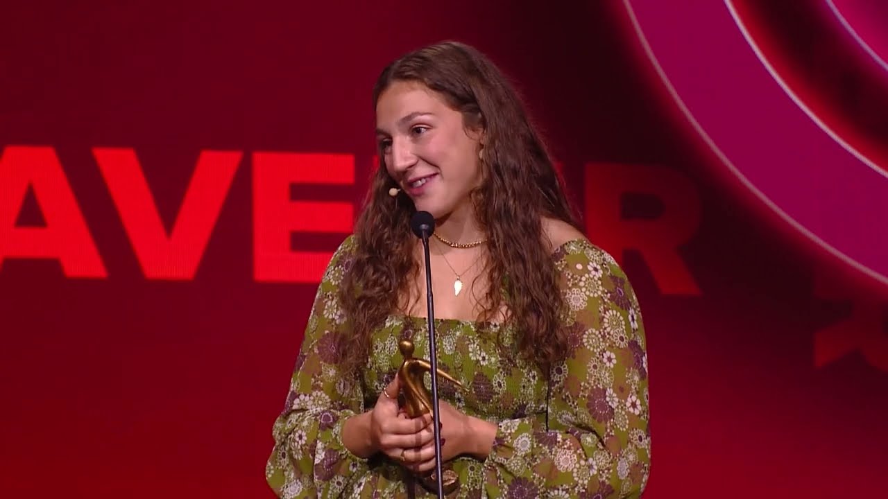 LAUREAT BEATRICE BILODEAU - YouTube