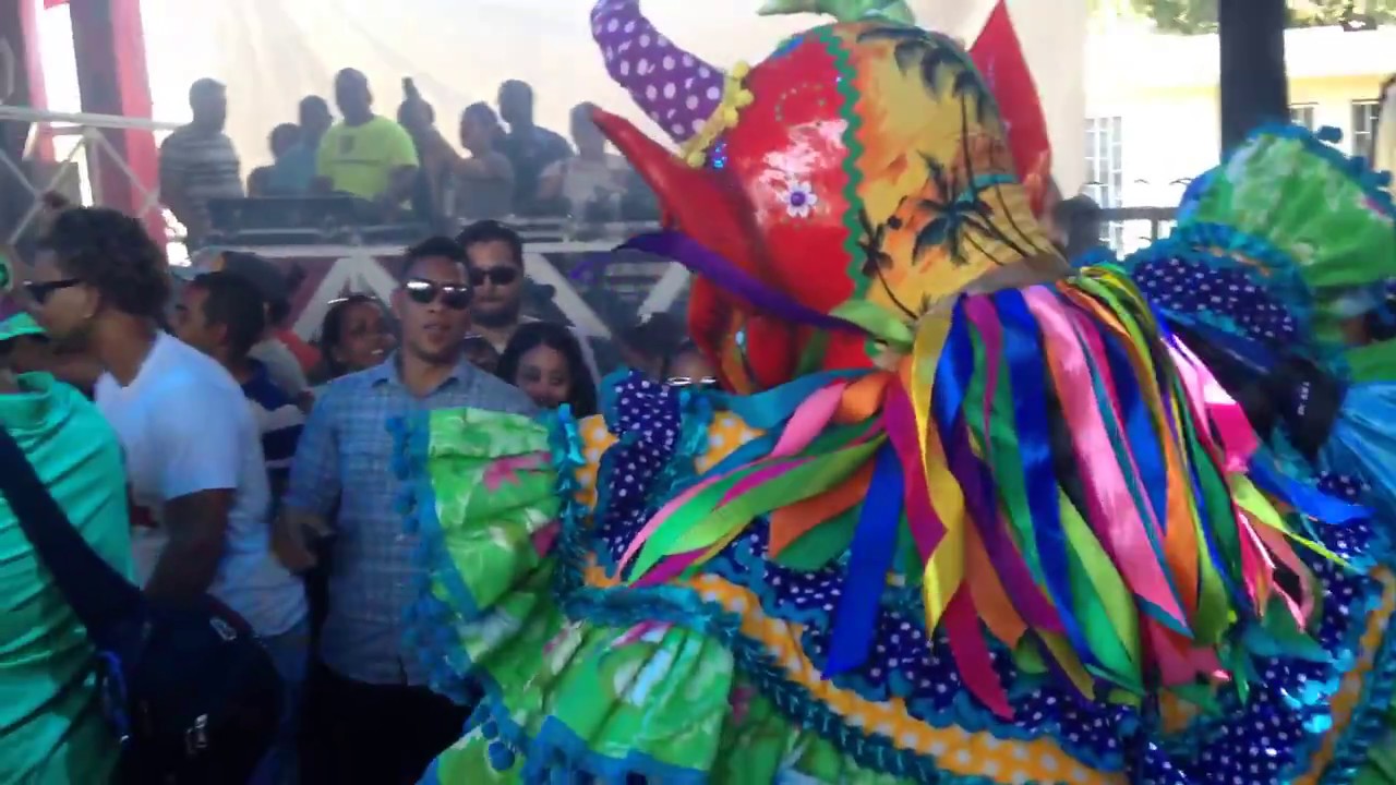 Carnaval Vegano 2017 Salida de Los Broncos - YouTube