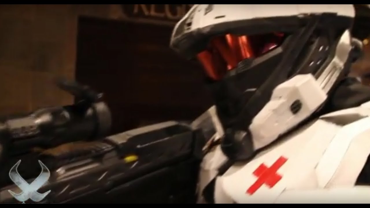 HALO Spartan Medic Cosplay! - YouTube