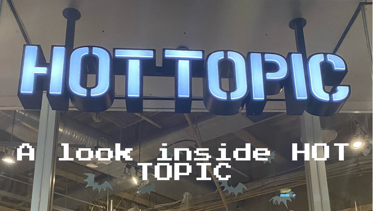 VISITING HOT TOPIC mini tour - YouTube