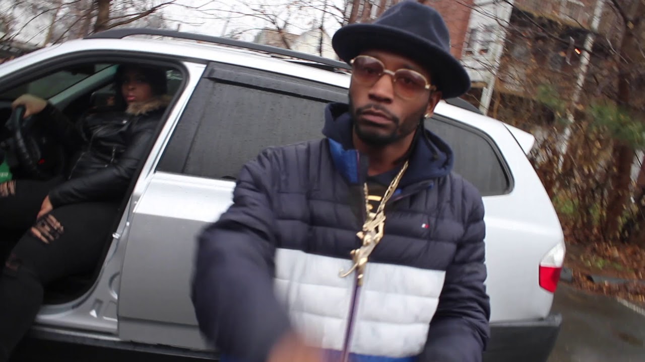 Tyrell Roberts ft Simone Desoul [Everything] - YouTube