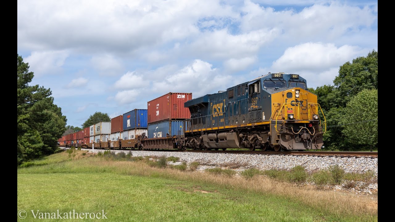 CSX Q198-23 Fast Intermodal Service - YouTube