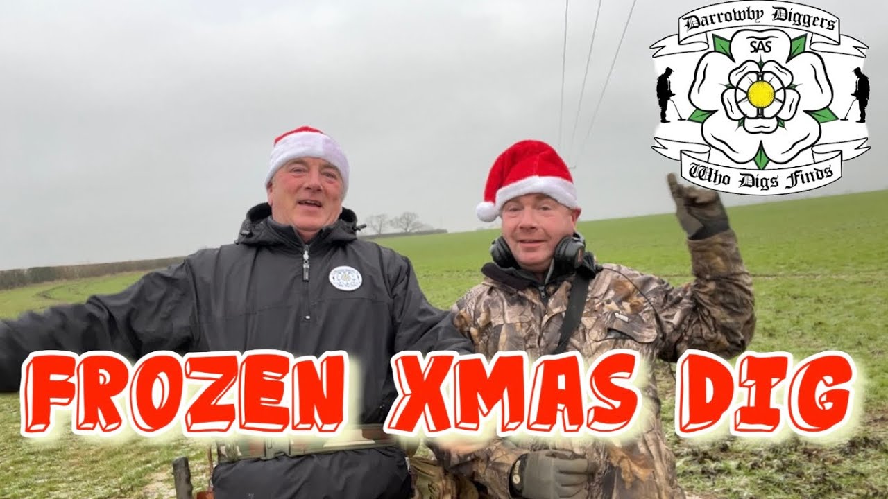 Metal Detecting UK |Frozen Xmas Dig | Minelab Equinox - YouTube