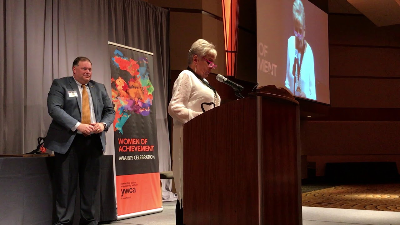 Sally Reames accepts award at 33rd Annual Women of Achievement ...