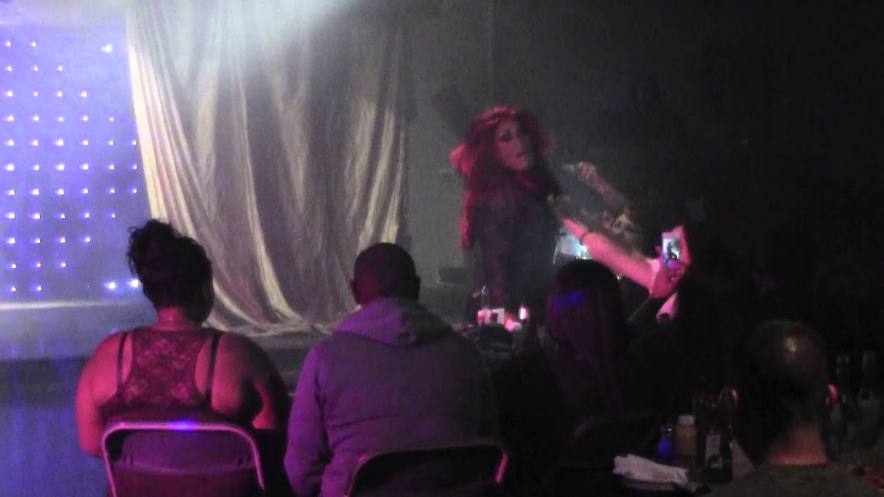 Golden Chicks Vanity Jones "Bad Romance" Poison Love Show - YouTube