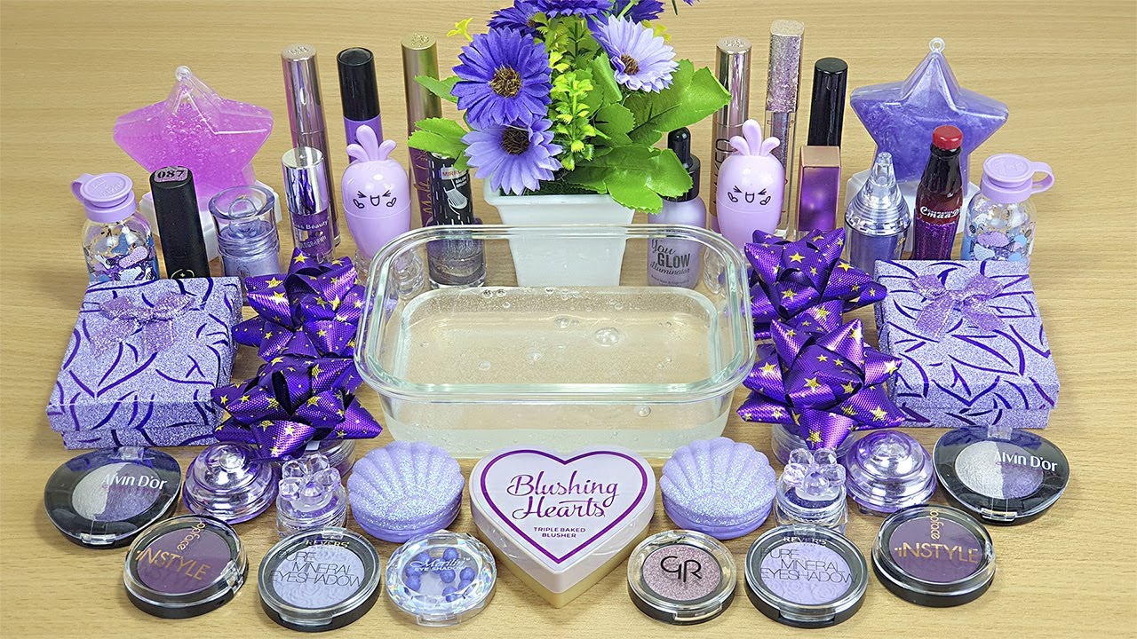 PURPLE SLIME Mixing makeup and glitter into Clear Slime Satisfying ...