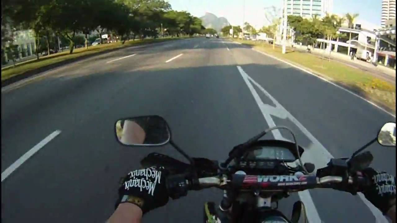 Rio Street Racing (1) - Test XR250 - YouTube