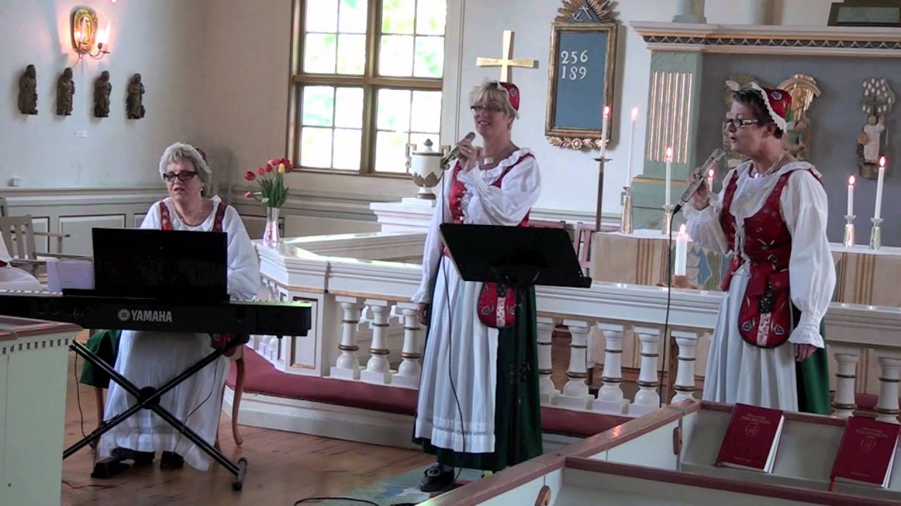 Uti vår hage Acordes - Chordify